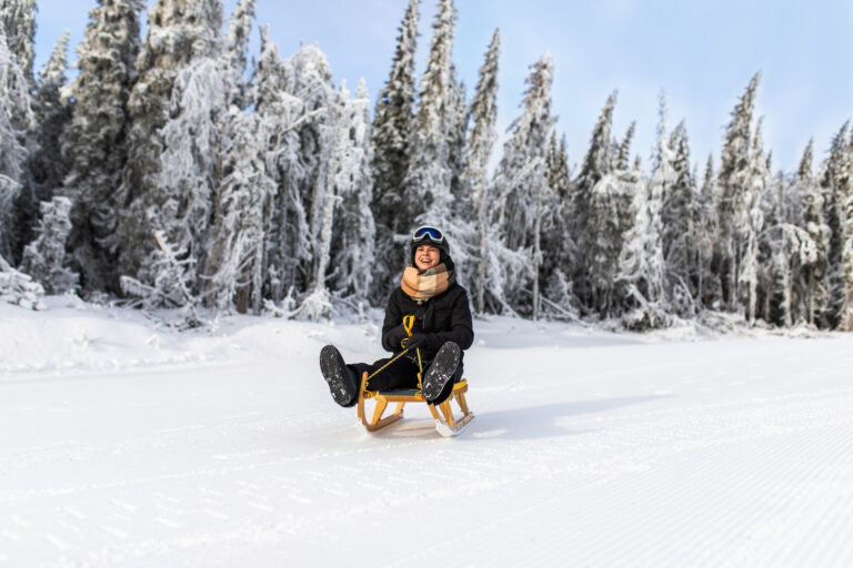 Ski Vacations for Solo Travelers and Singles | Travel Guide
